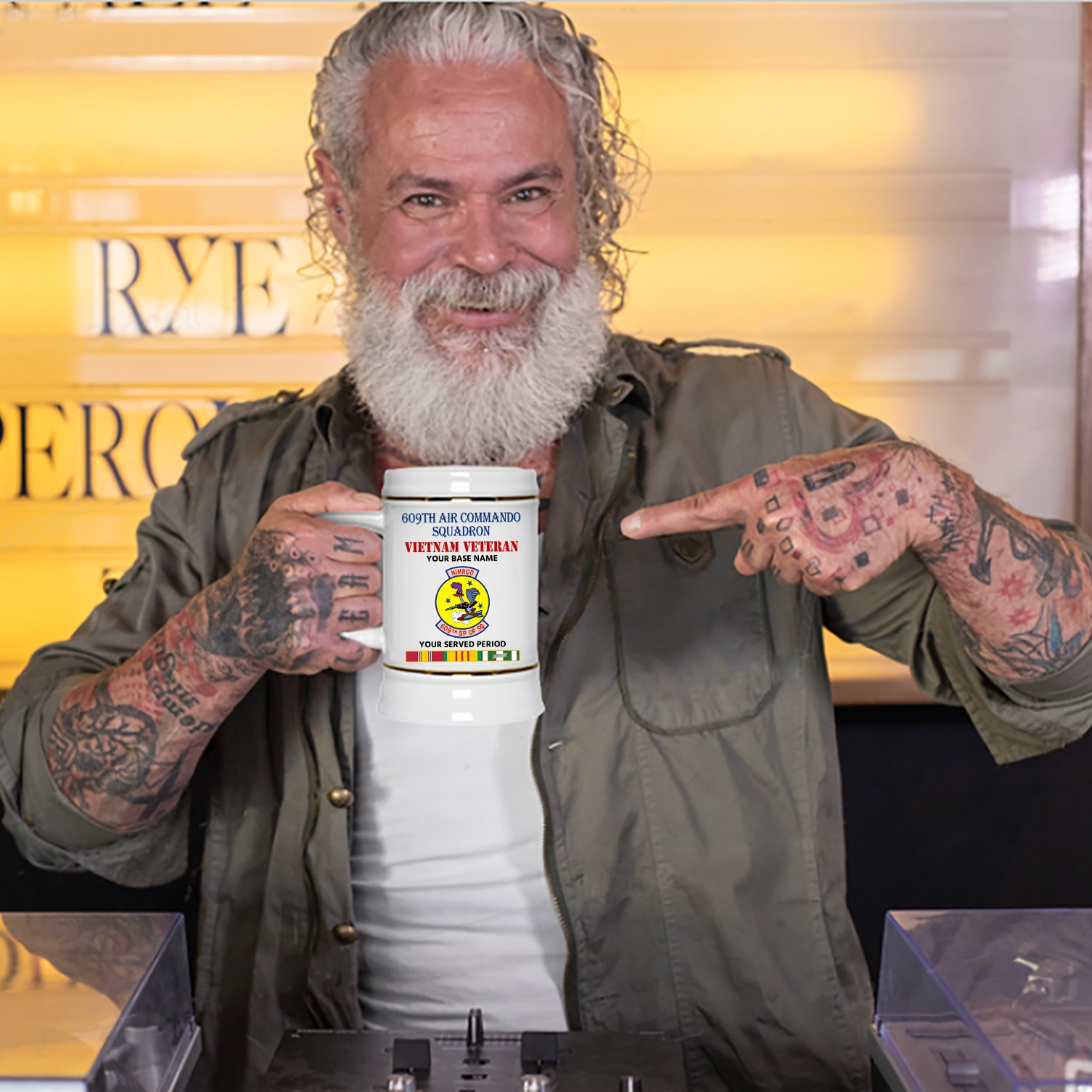 609TH AIR COMMANDO SQUADRON BEER STEIN 22oz GOLD TRIM BEER STEIN – Rotzila